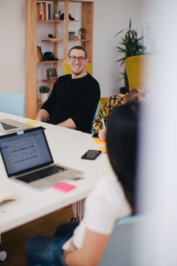 Qu'est-ce qu'un workshop ? Définition simple et détaillée